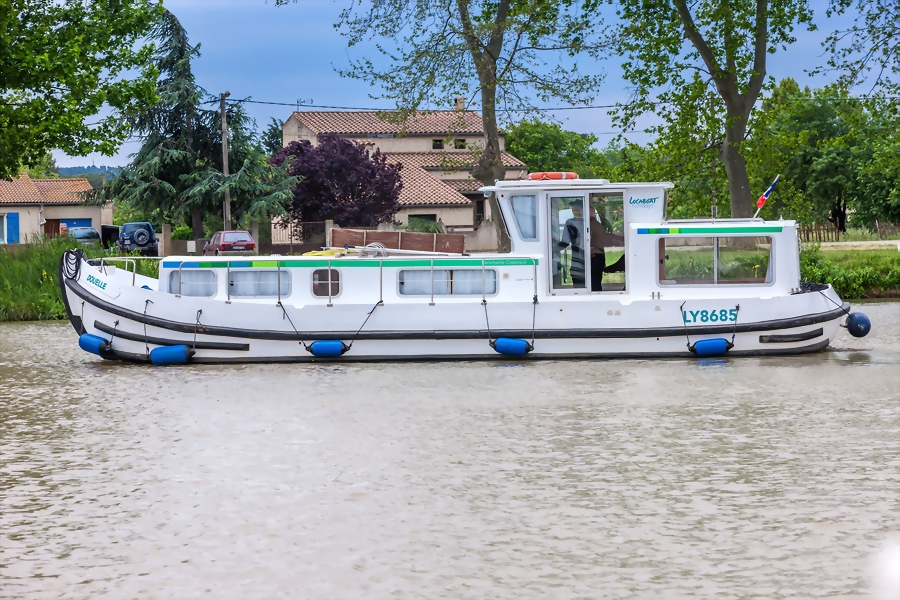 Pénichette Classic 4-7 Pers, Canal Boat for Rent | Riverly